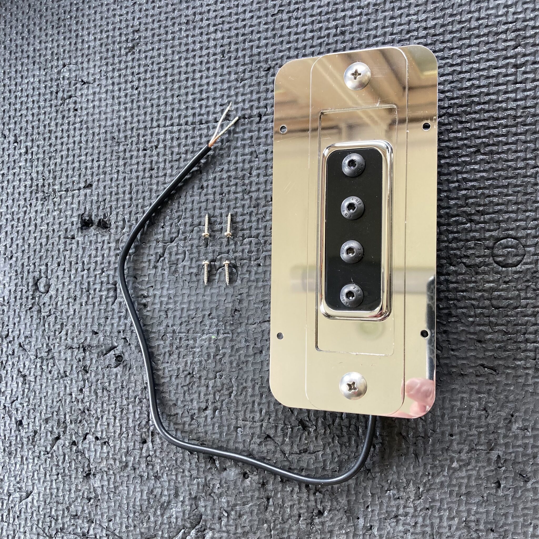 Retrovibe® Replacement Rickenbacker® Style HOT Treble Pickup and ...