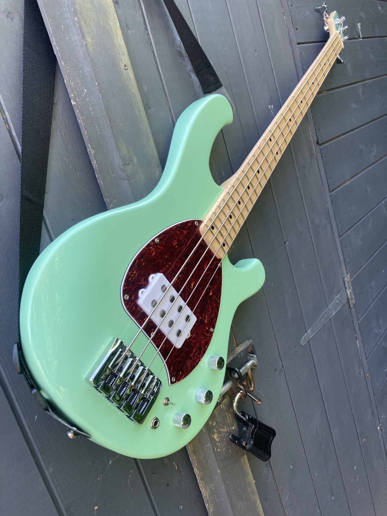 Retrovibe Davie504 EVO Custom Modified Bass 34″ scale – Surf Green ...
