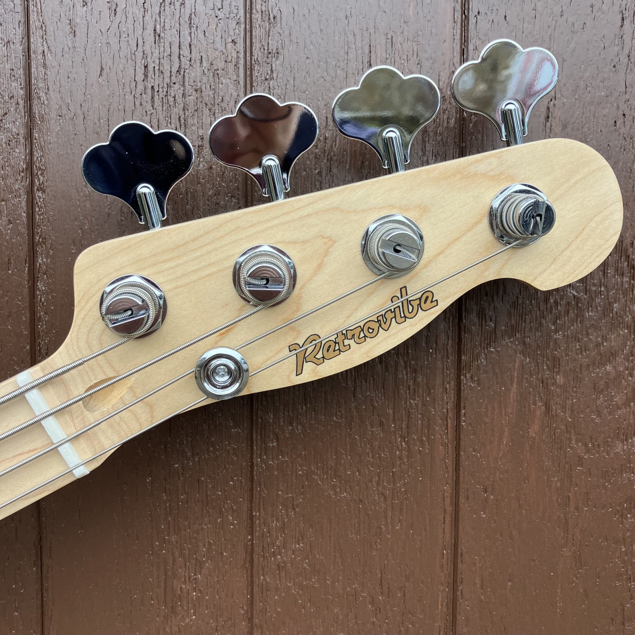 Retrovibe T30 Esquire Telecaster Bass 30.6″ short scale – Retrovibe